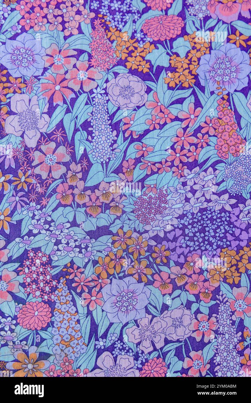 Floral printed cotton fabric hi-res stock photography and images - Alamy