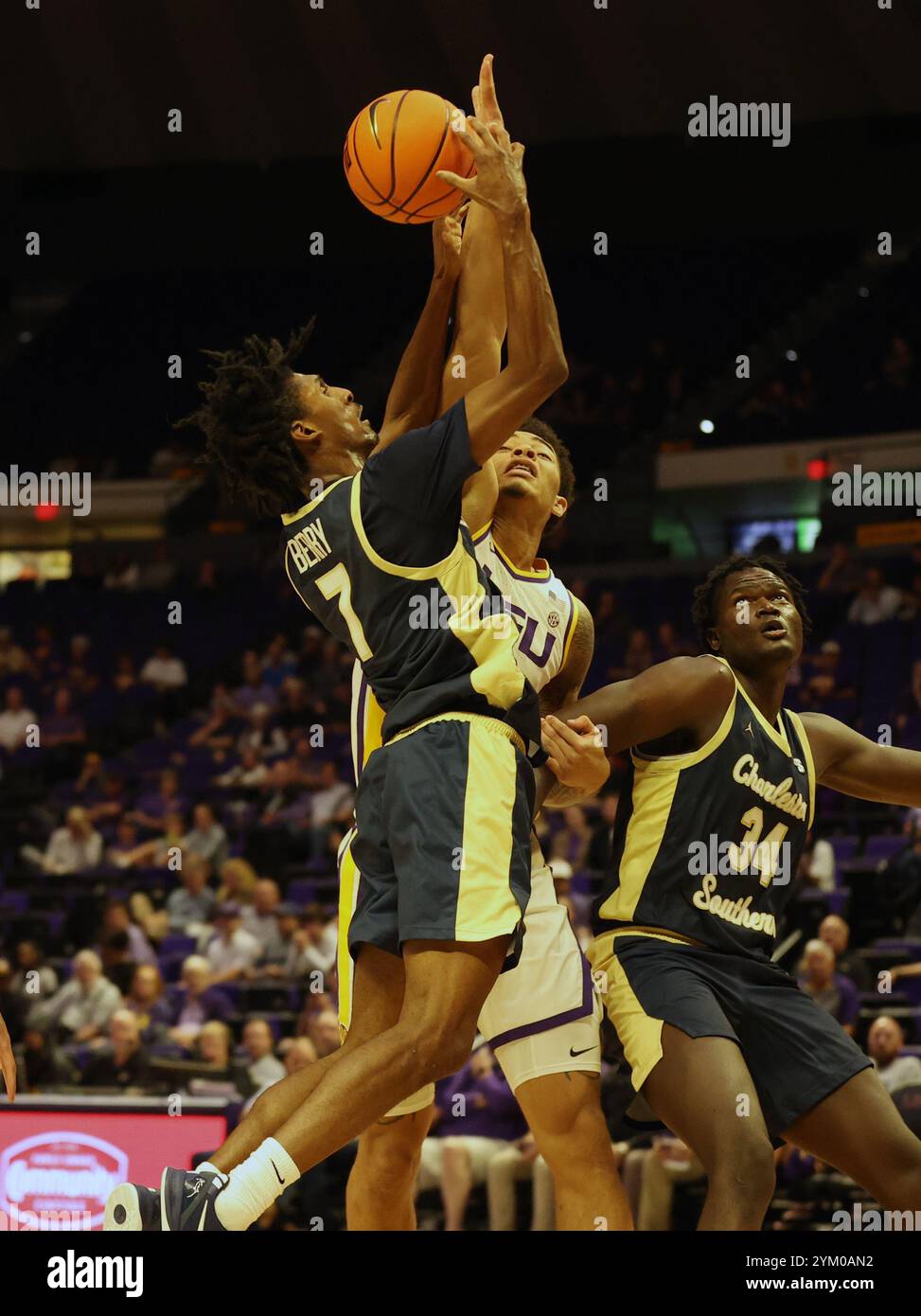 Baton Rouge, United States. 19th Nov, 2024. Charleston Southern ...