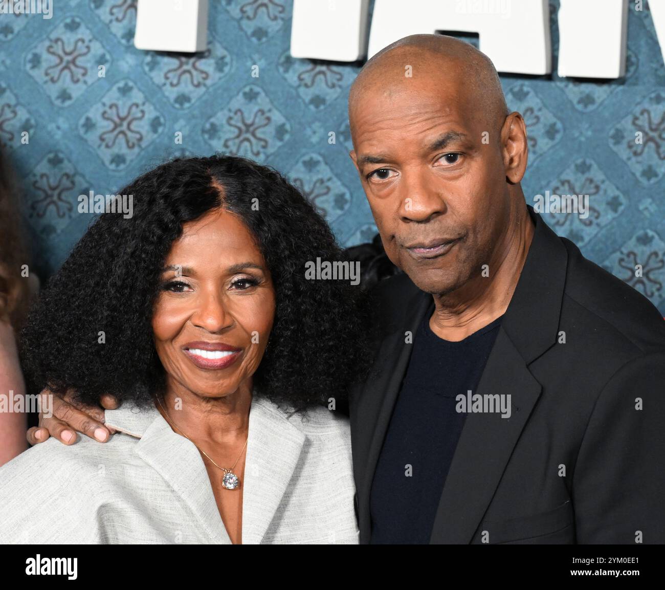 Hollywood, USA. 19th Nov, 2024. Pauletta Washington and Denzel ...