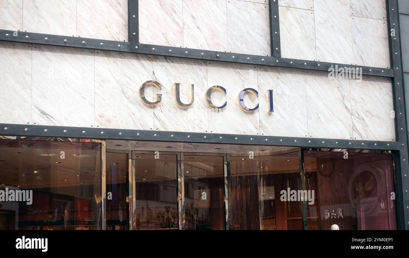 Gucci in italy hi-res stock photography and images - Alamy