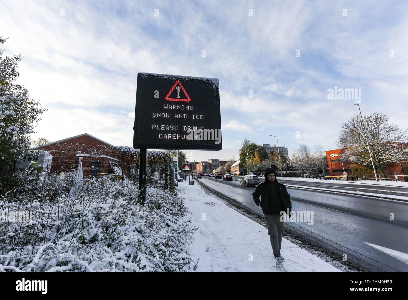 Fallings hi-res stock photography and images - Alamy