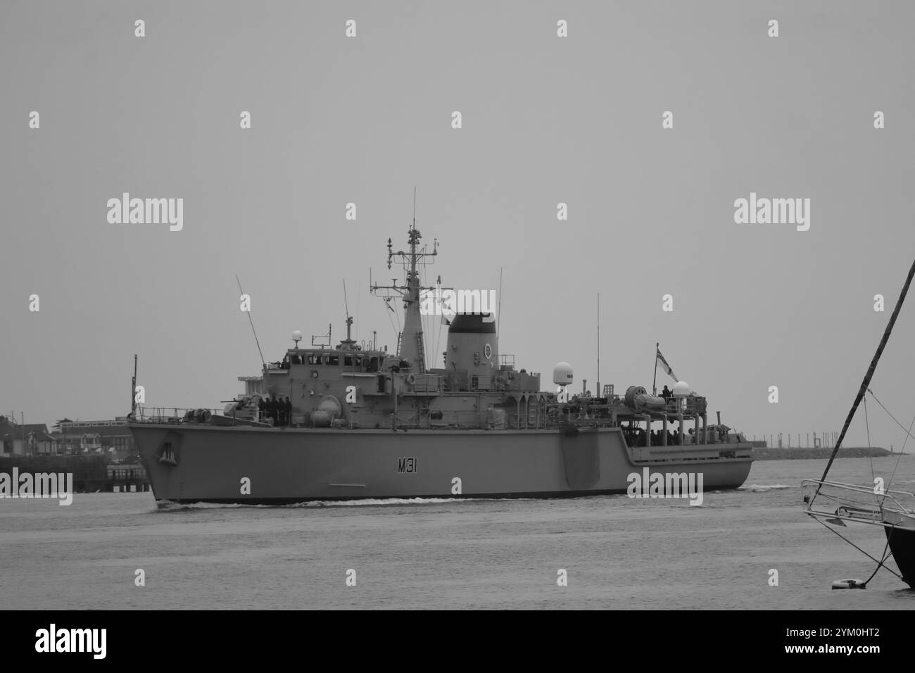 Hunt class minesweeper hi-res stock photography and images - Alamy