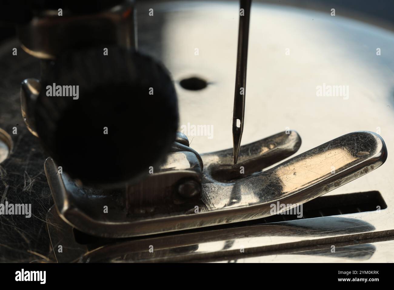 Macro view of one metal sewing machine Stock Photo - Alamy