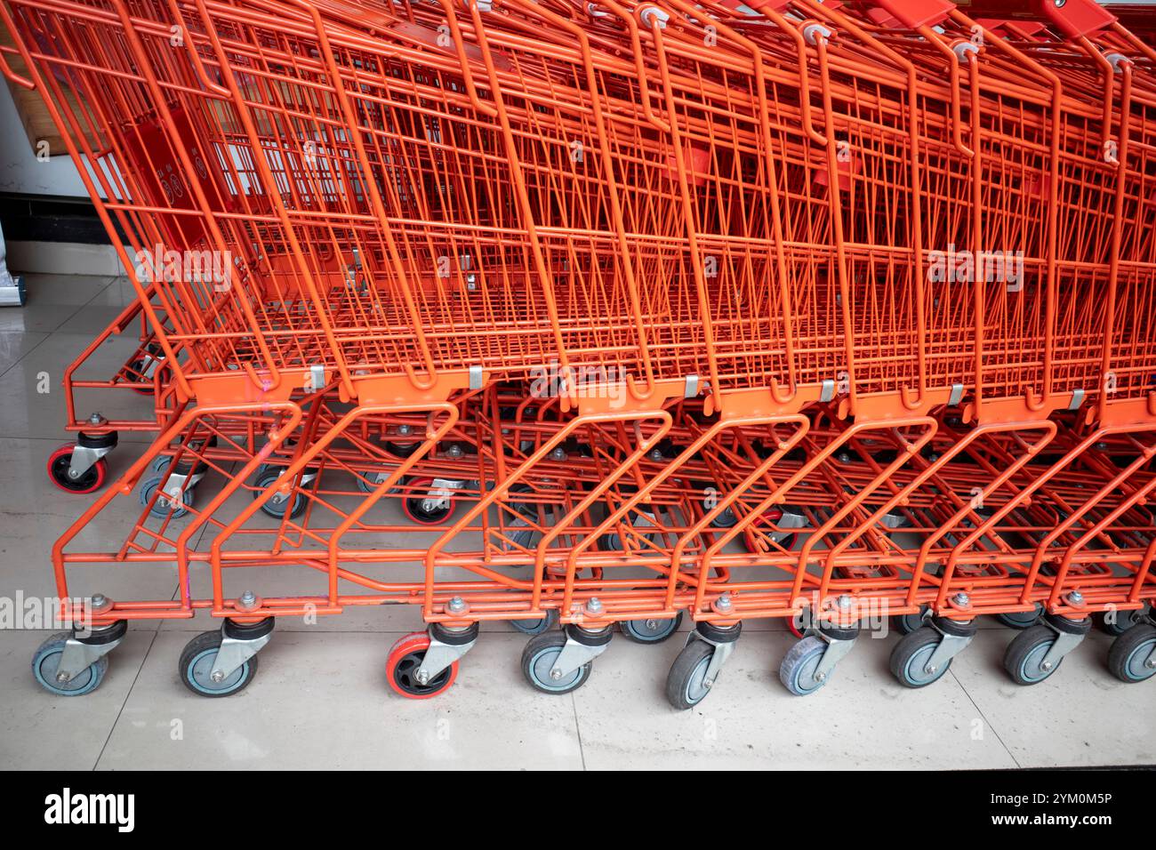 Shopping trolley supermarket stack hi-res stock photography and images ...