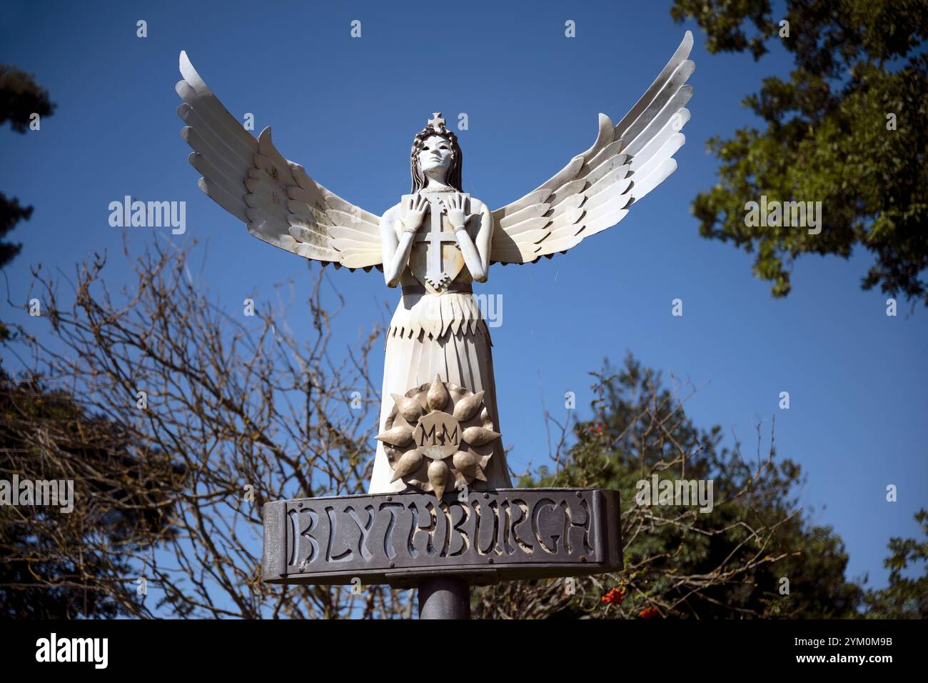 Village sign angel hi-res stock photography and images - Alamy