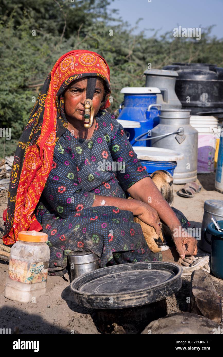 India indian tribal village hi-res stock photography and images - Alamy