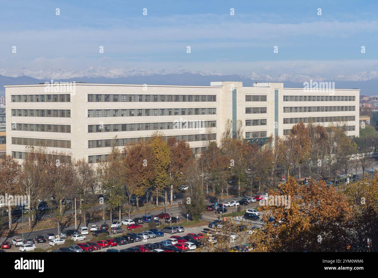 Stellantis building hi-res stock photography and images - Alamy