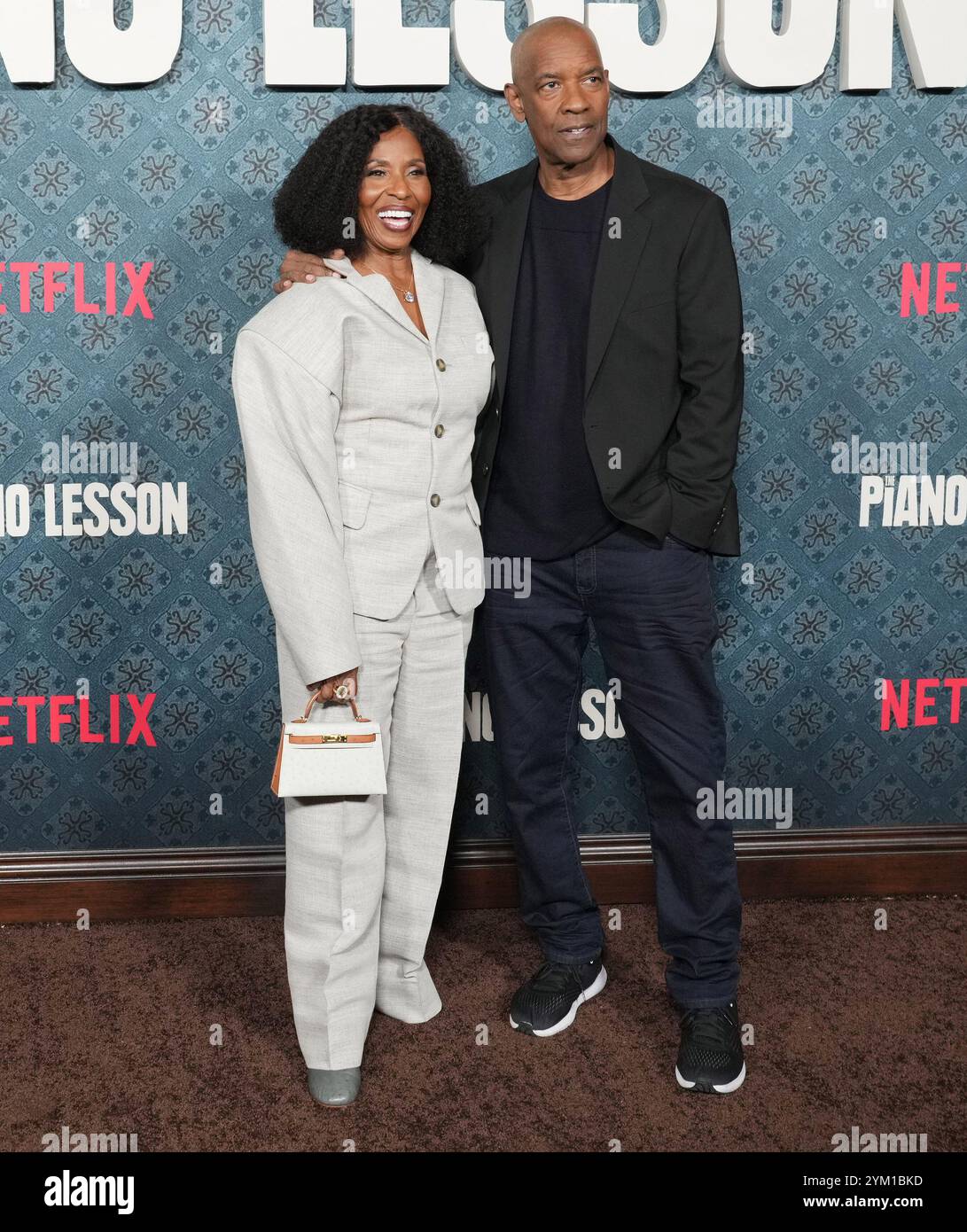 Los Angeles, USA. 19th Nov, 2024. (L-R) Pauletta Washington and Denzel ...