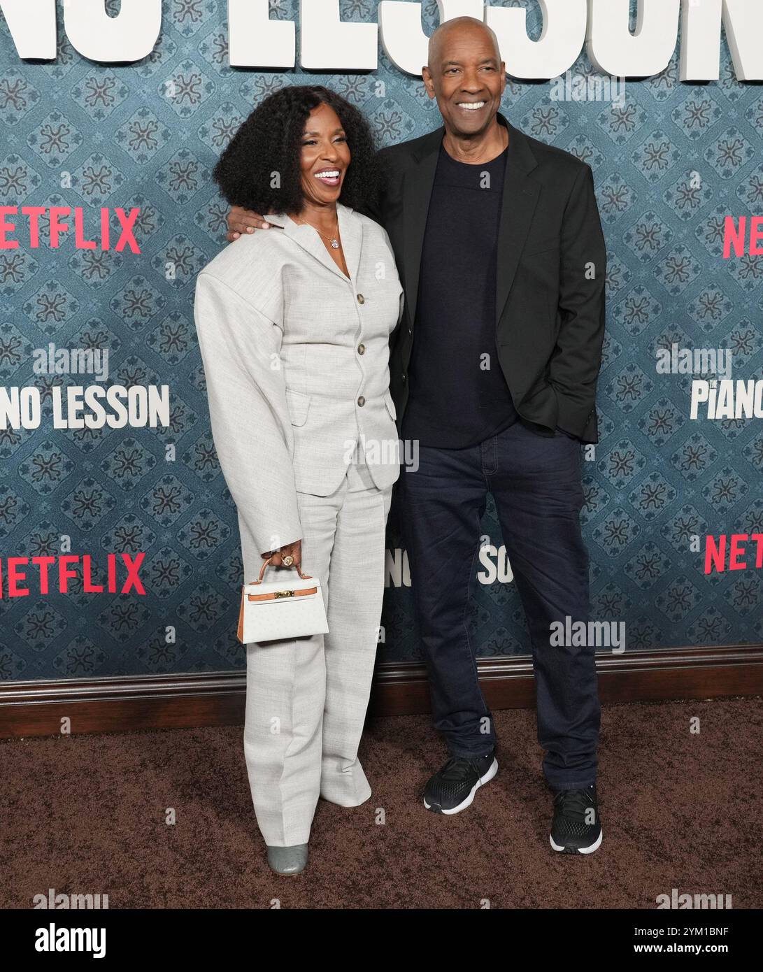Los Angeles, USA. 19th Nov, 2024. (L-R) Pauletta Washington and Denzel ...