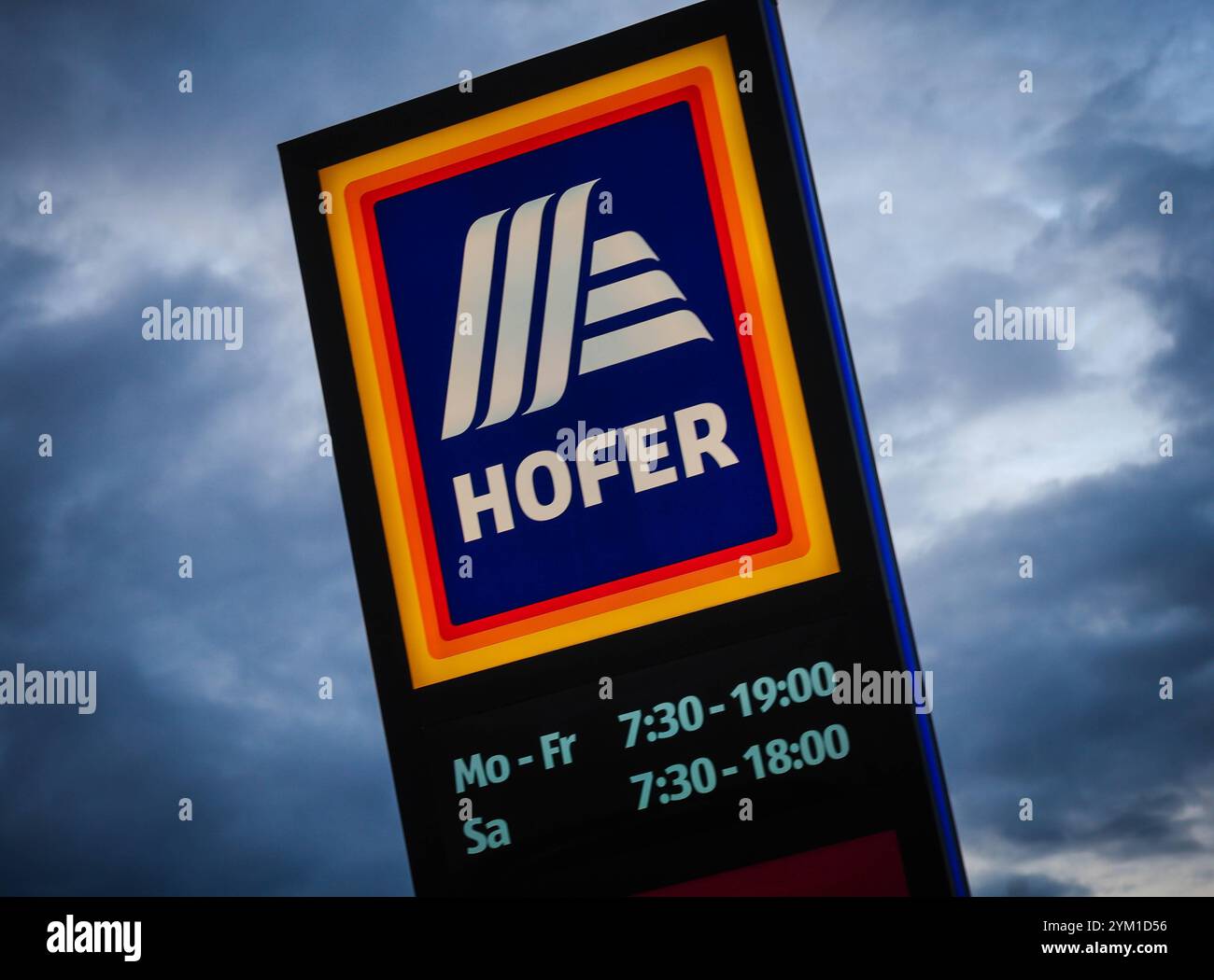 Hofer logo hi-res stock photography and images - Alamy