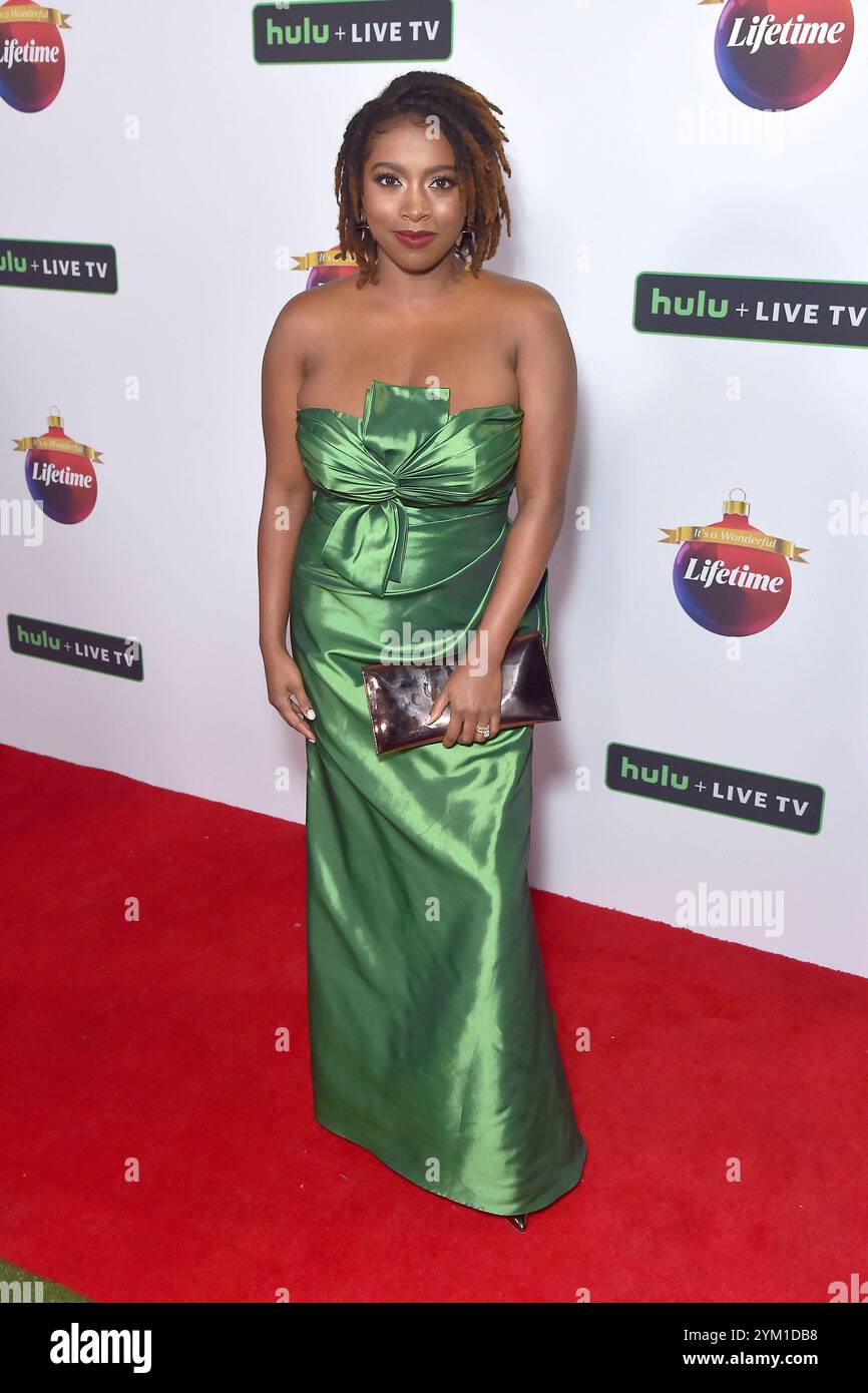 Faith Wright beim It s A Wonderful Lifetime 2024 Holiday Event im E.P ...