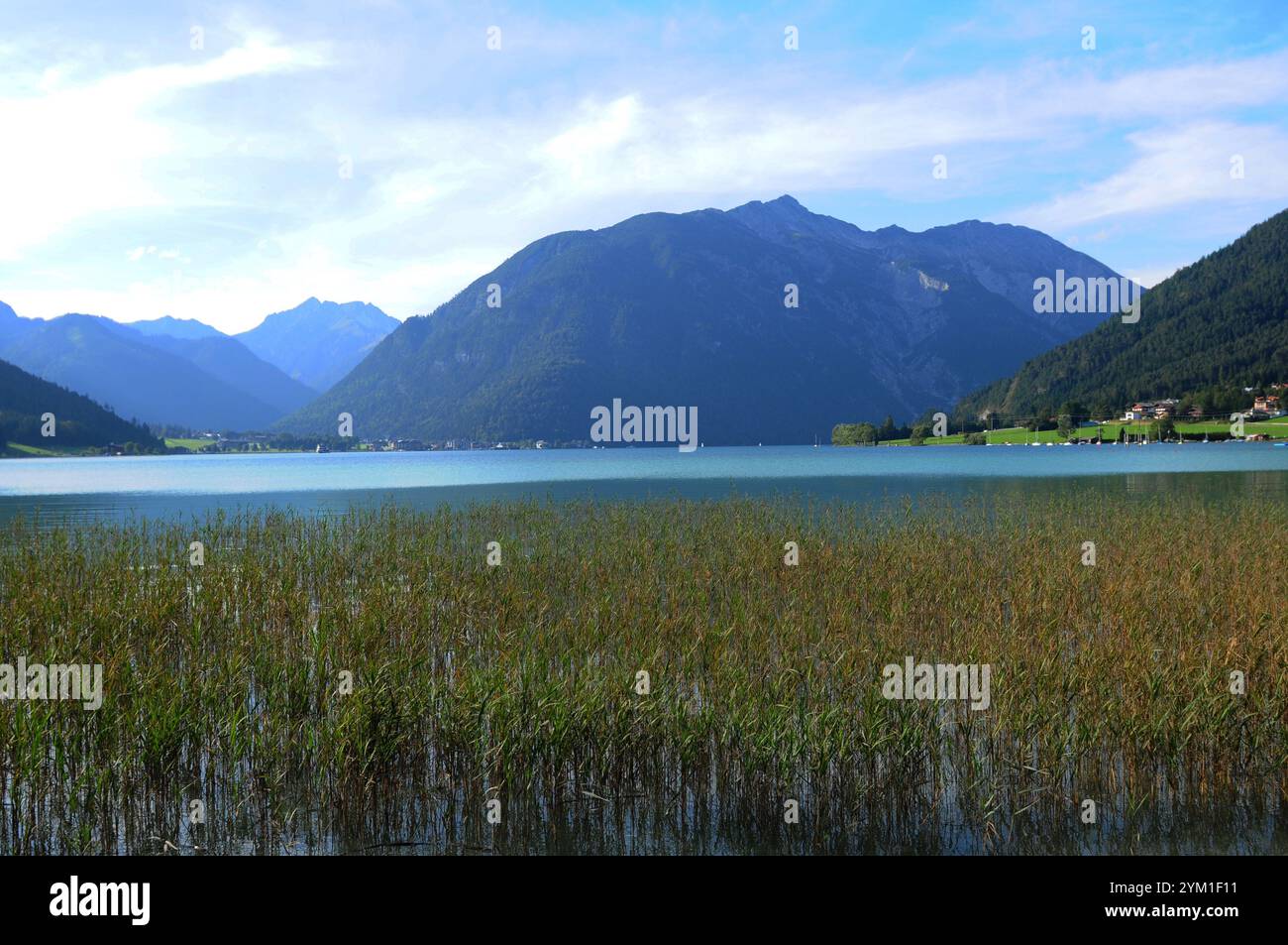 Tyrolean mountain village and tourst place Pertisau at Achensee Stock ...