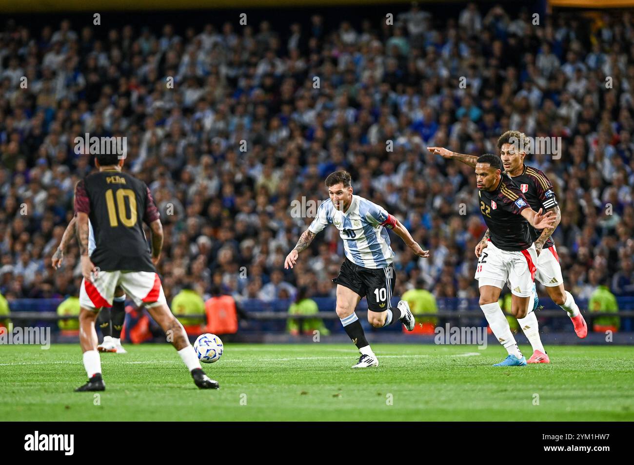 Buenos Aires, Argentina. 19th Nov, 2024. Peru and Argentina during the ...