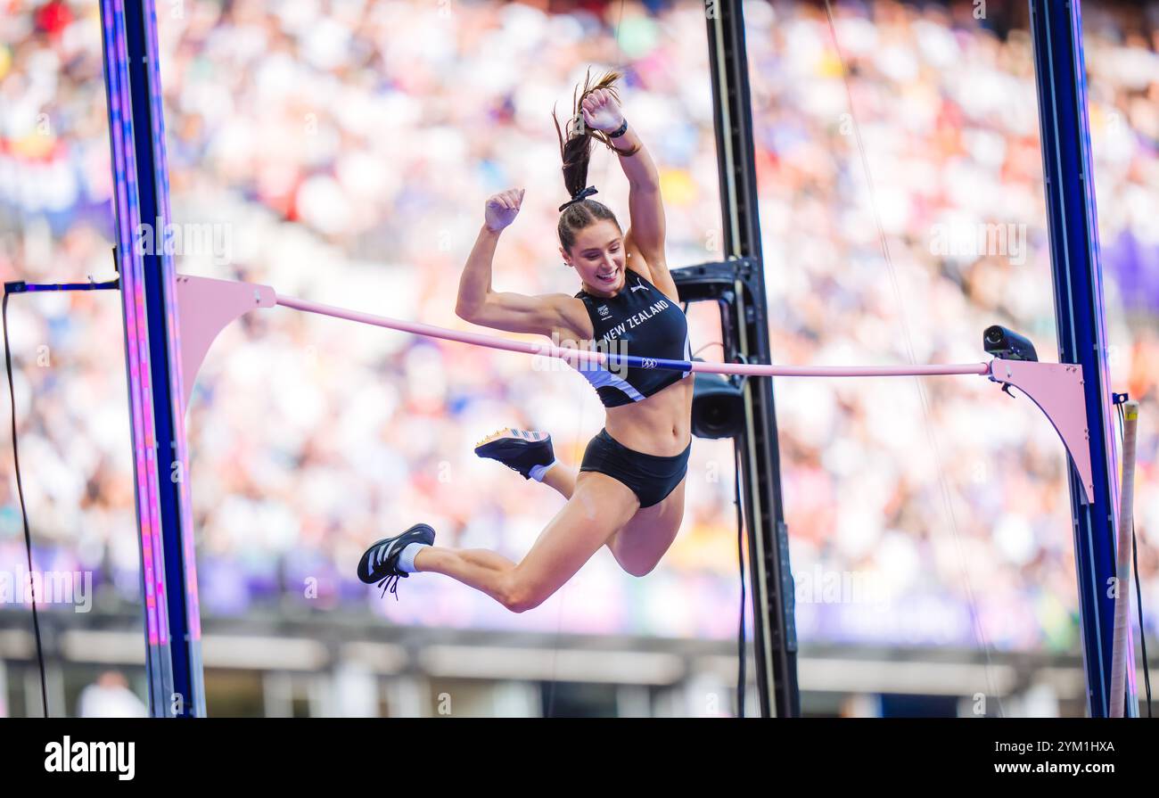 Imogen Ayris participating in the pole vault at the Paris 2024 Olympic ...