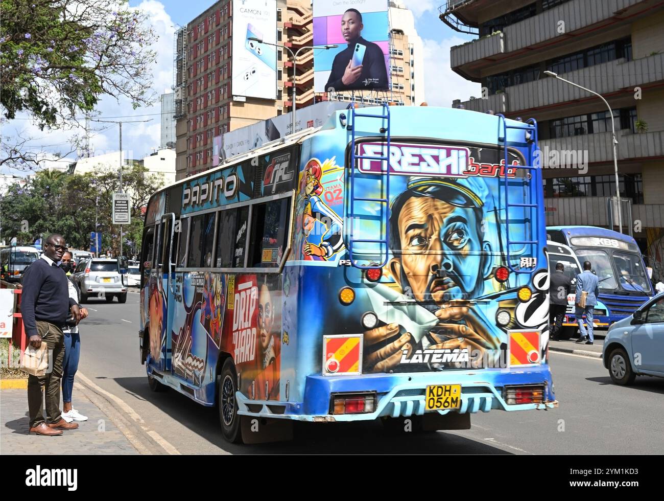 NAIROBI DOWNTOWN, KENYA - NOVEMBER 08, 2022: Street view with painted ...
