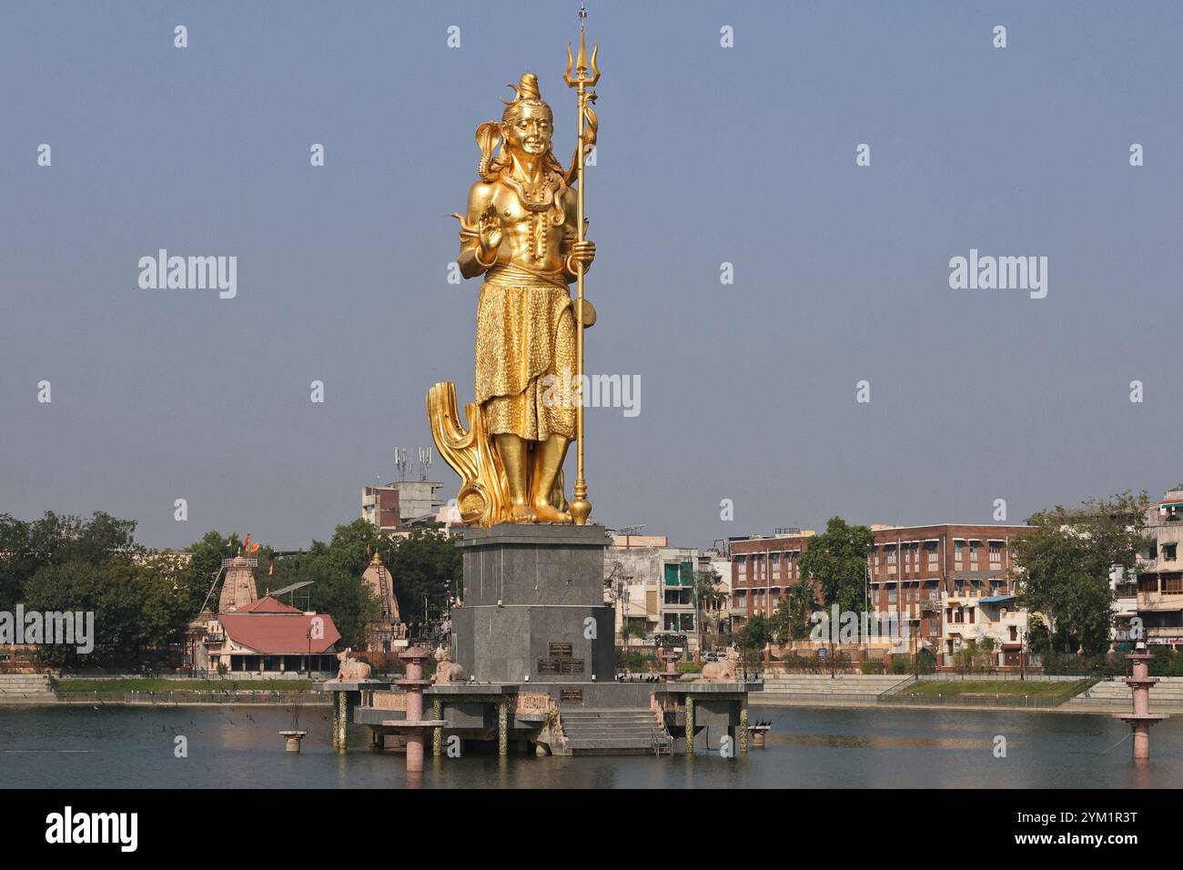 Statue of Lord Shiva at Sursagar Lake in Vadodara, Gujarat, India Stock ...