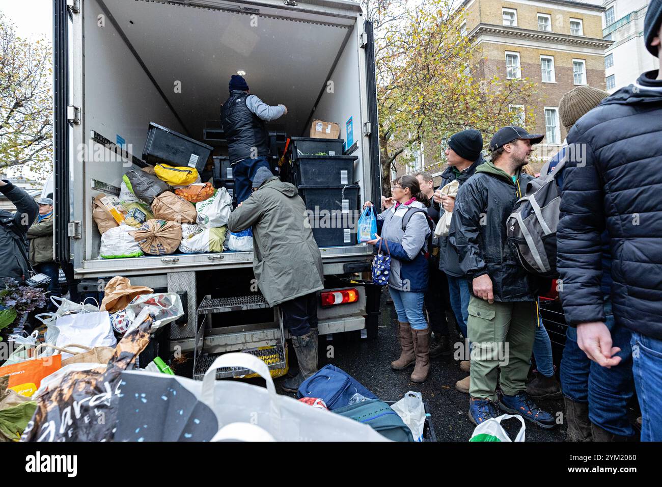 London, UK. November 19th 2024. Farmers queue to deliver food to City ...