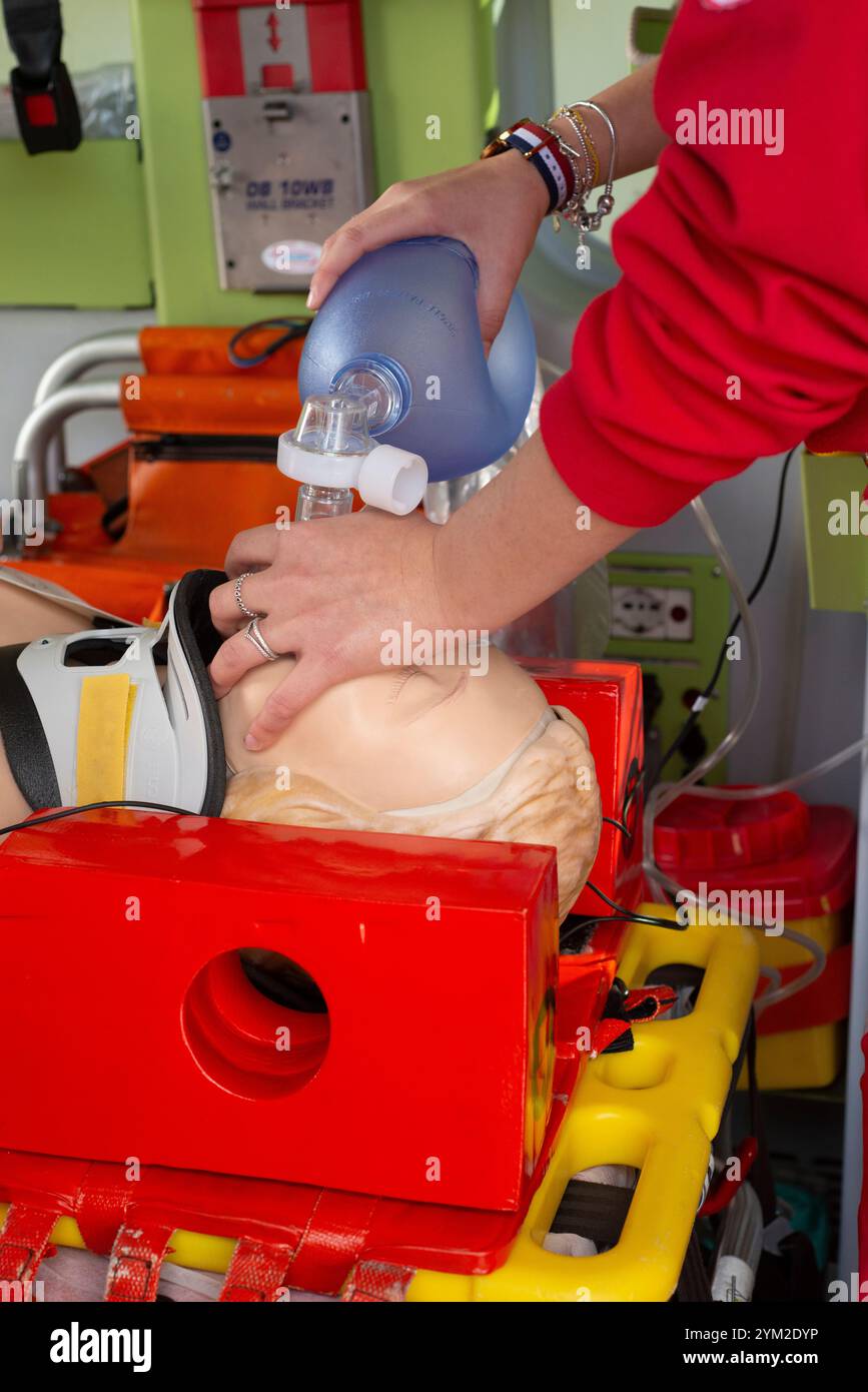 Italy woman lifeguard hi-res stock photography and images - Alamy