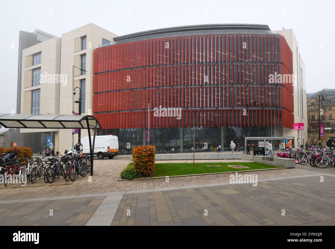 The James McCune Smith Learning Hub of Glasgow University campus ...