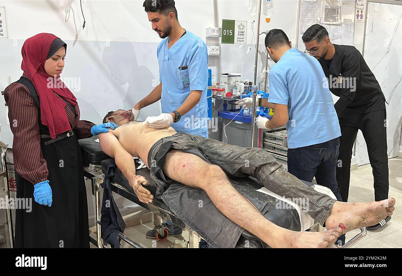 Injured Palestinians, including children, are brought to al-Awda ...