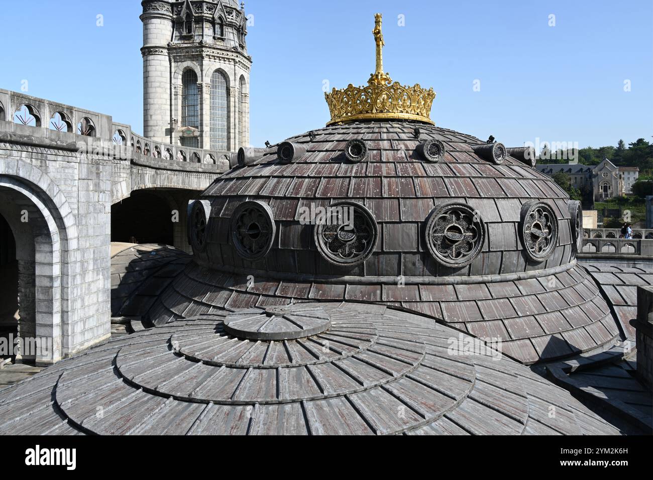 Golden Crown & Dome of the Basilica of Our Lady of the Rosary (1883 ...
