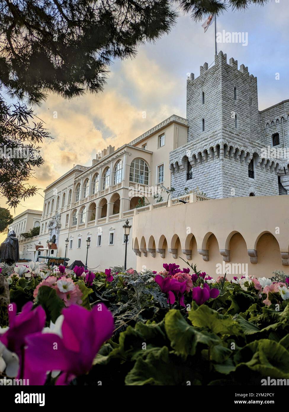 Monaco castle hi-res stock photography and images - Alamy