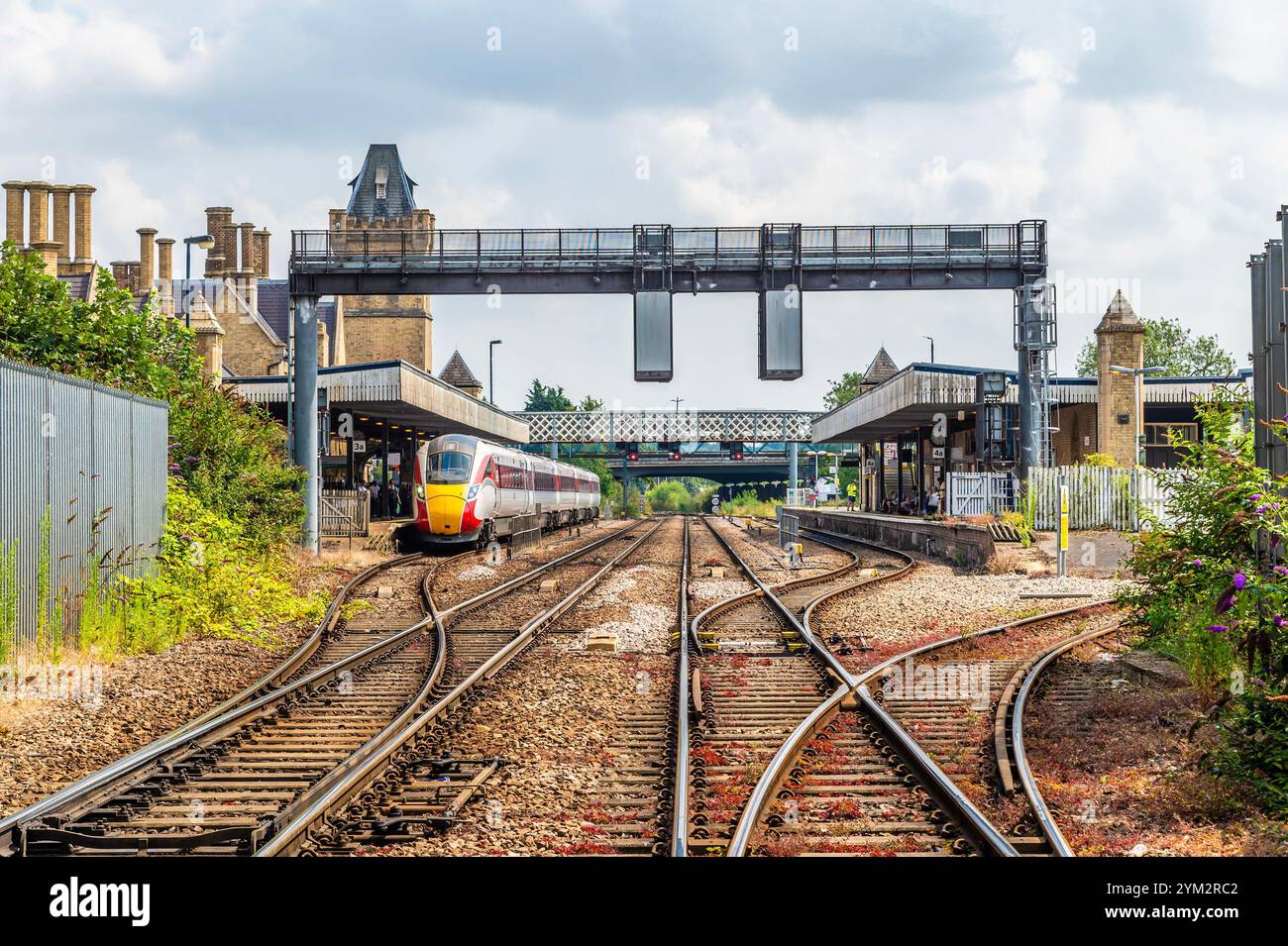 Lincoln train platform view hi-res stock photography and images - Alamy