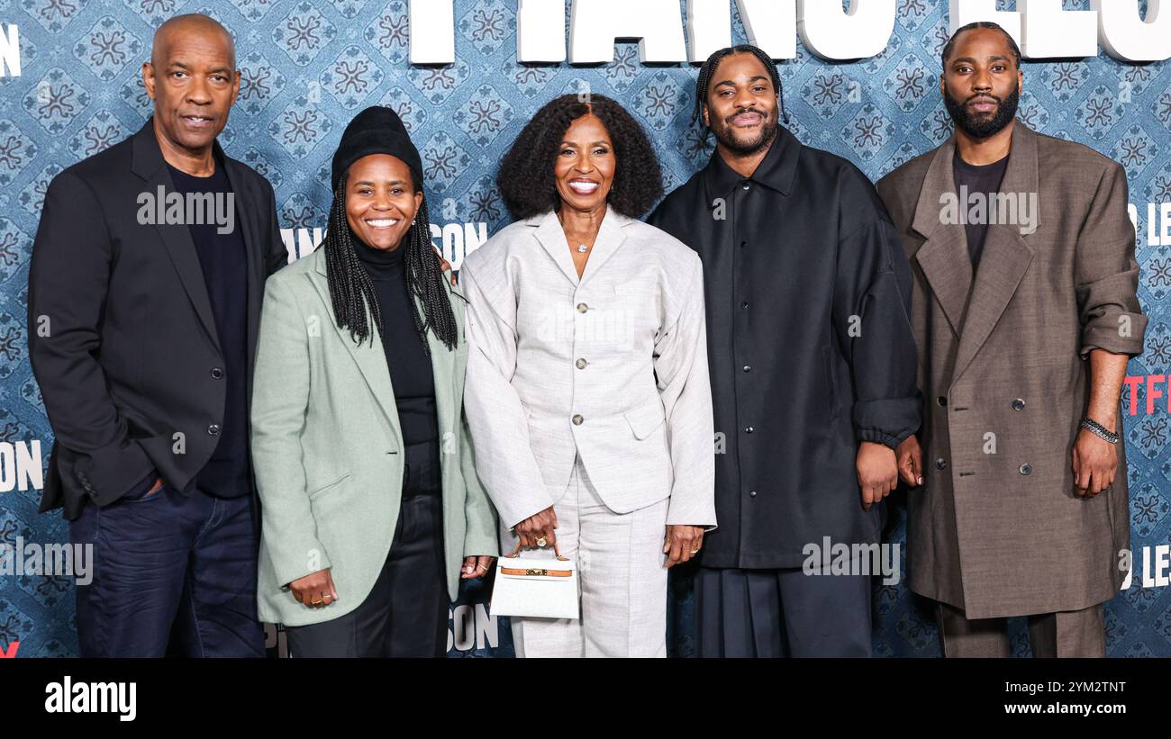 HOLLYWOOD, LOS ANGELES, CALIFORNIA, USA - NOVEMBER 19: Denzel ...