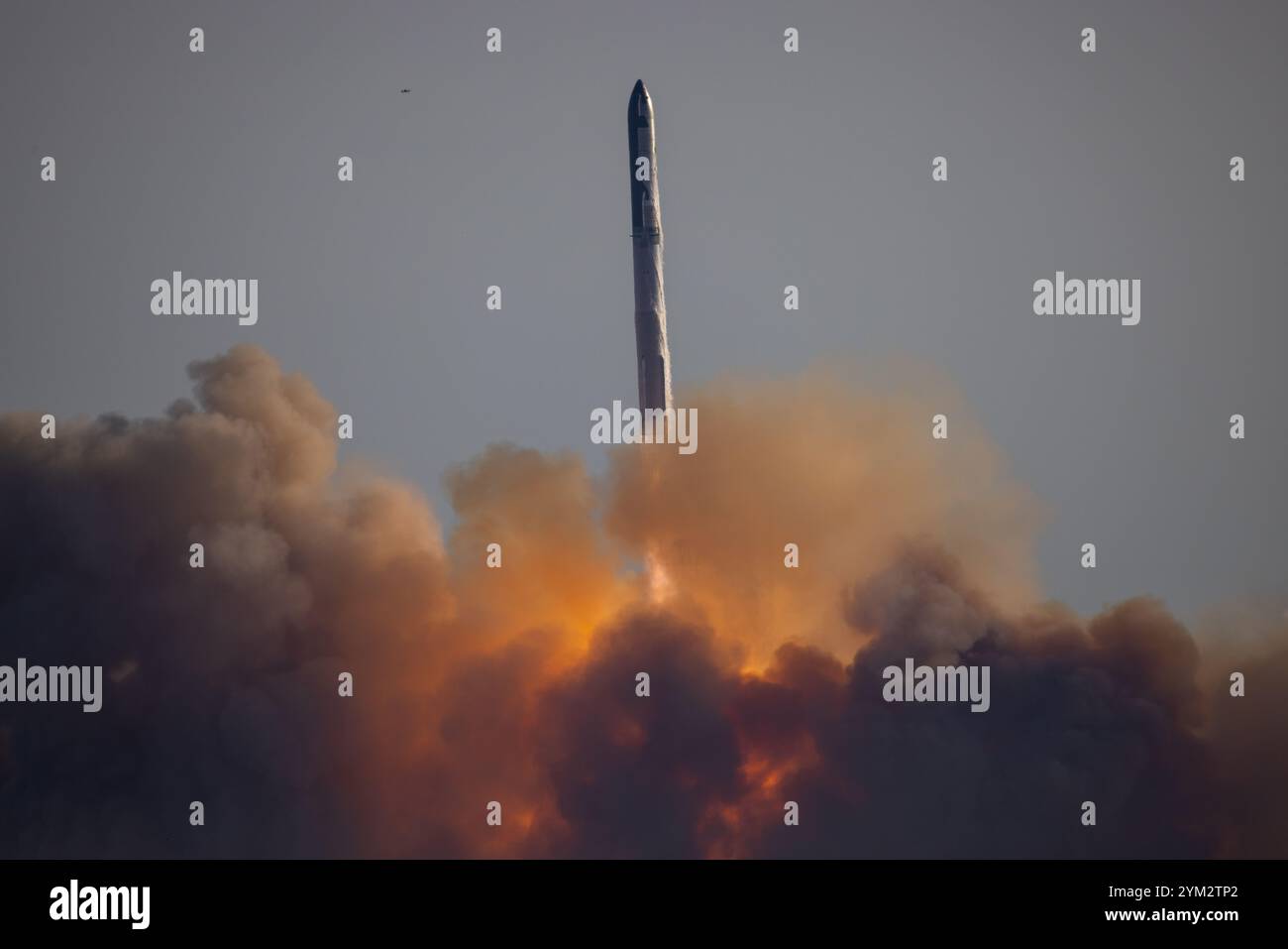 Boca Chica, USA. 19th Nov, 2024. SpaceX launches the sixth test flight ...