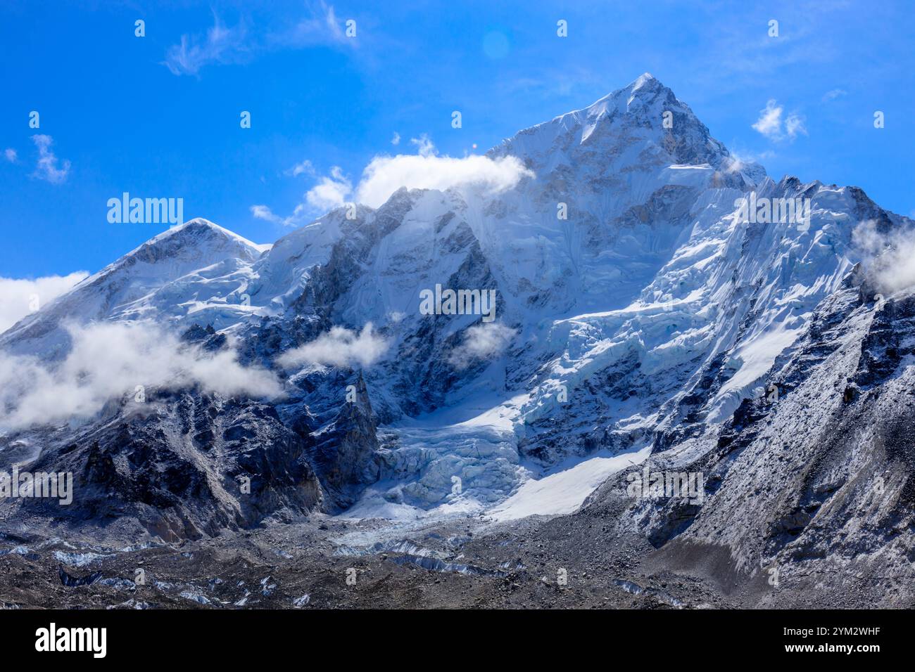 Everest Base Camp trek mountains beautiful landscape. View of Gokyo Ri ...