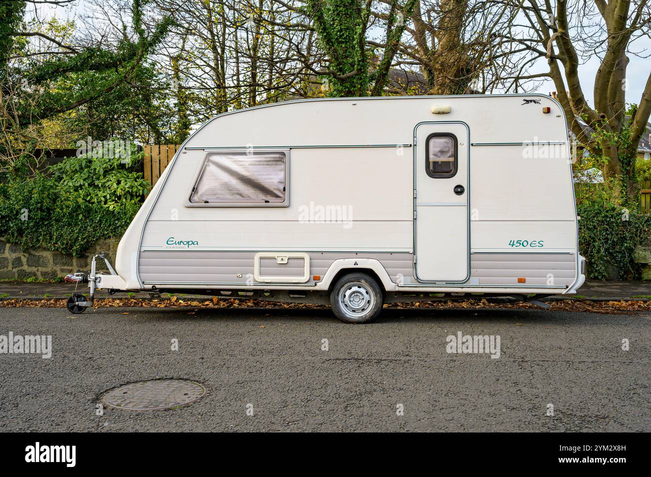 A Sprite Europa Classic 450 ES caravan parked at the roadside, UK ...