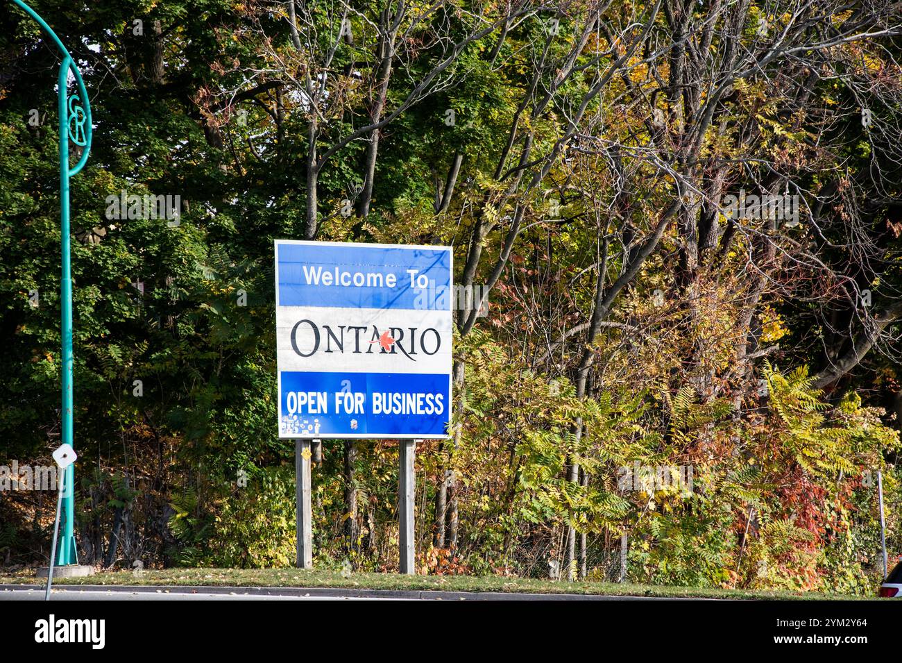 Open sign on highway hi-res stock photography and images - Alamy