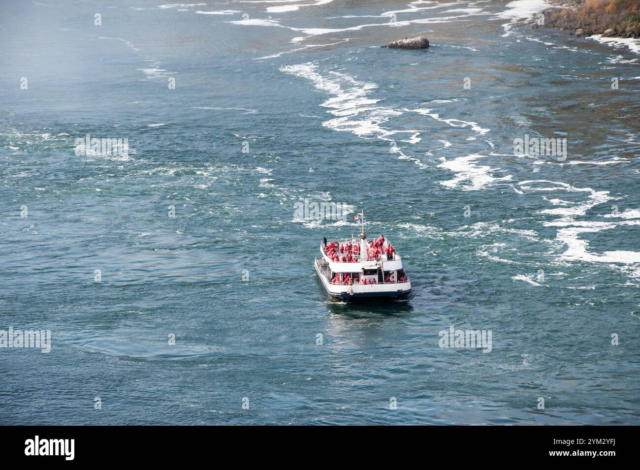 Niagara city tours tourist boat hi-res stock photography and images - Alamy