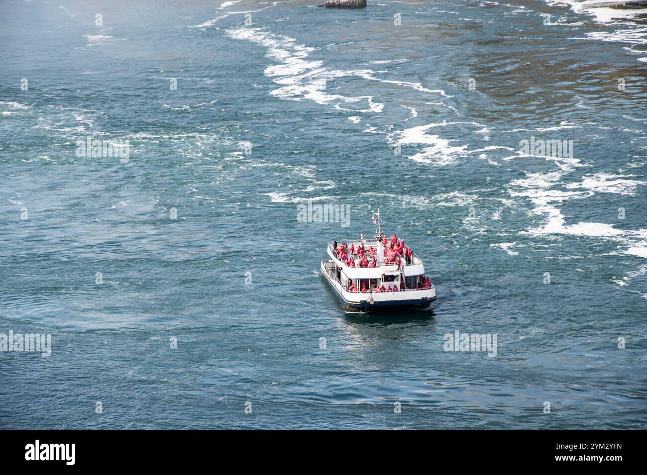 Niagara city tours tourist boat hi-res stock photography and images - Alamy