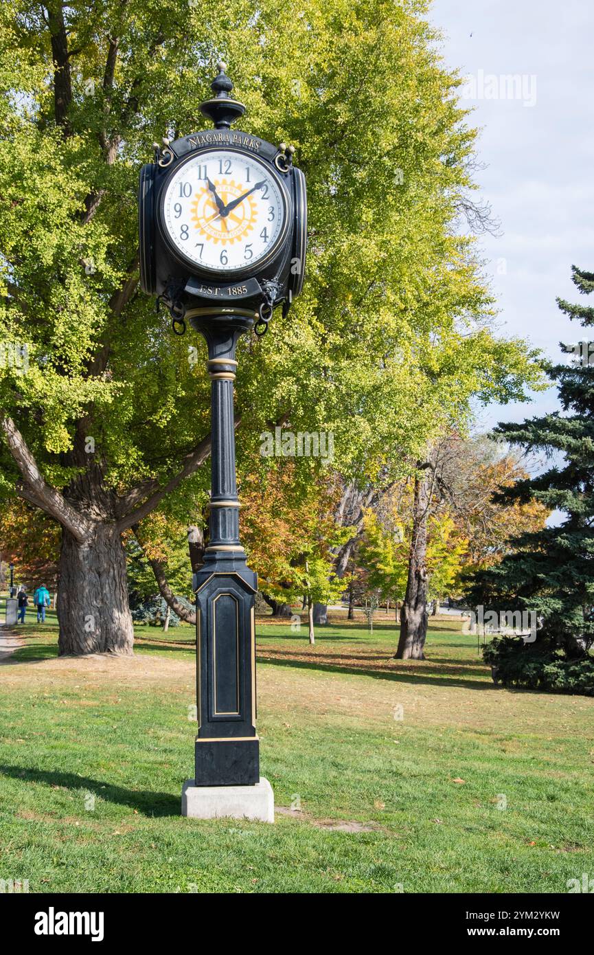 Historic clock on Niagara River Parkway in Niagara Falls, Ontario ...