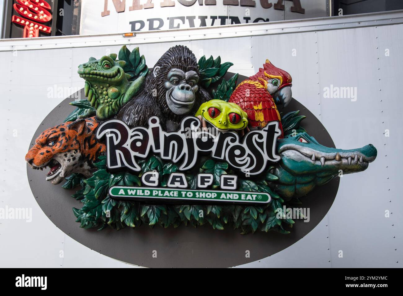 The Rainforest Cafe Logo
