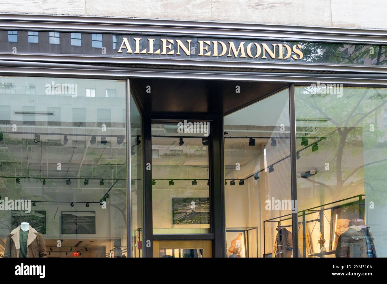 Edmonds allen hi-res stock photography and images - Alamy