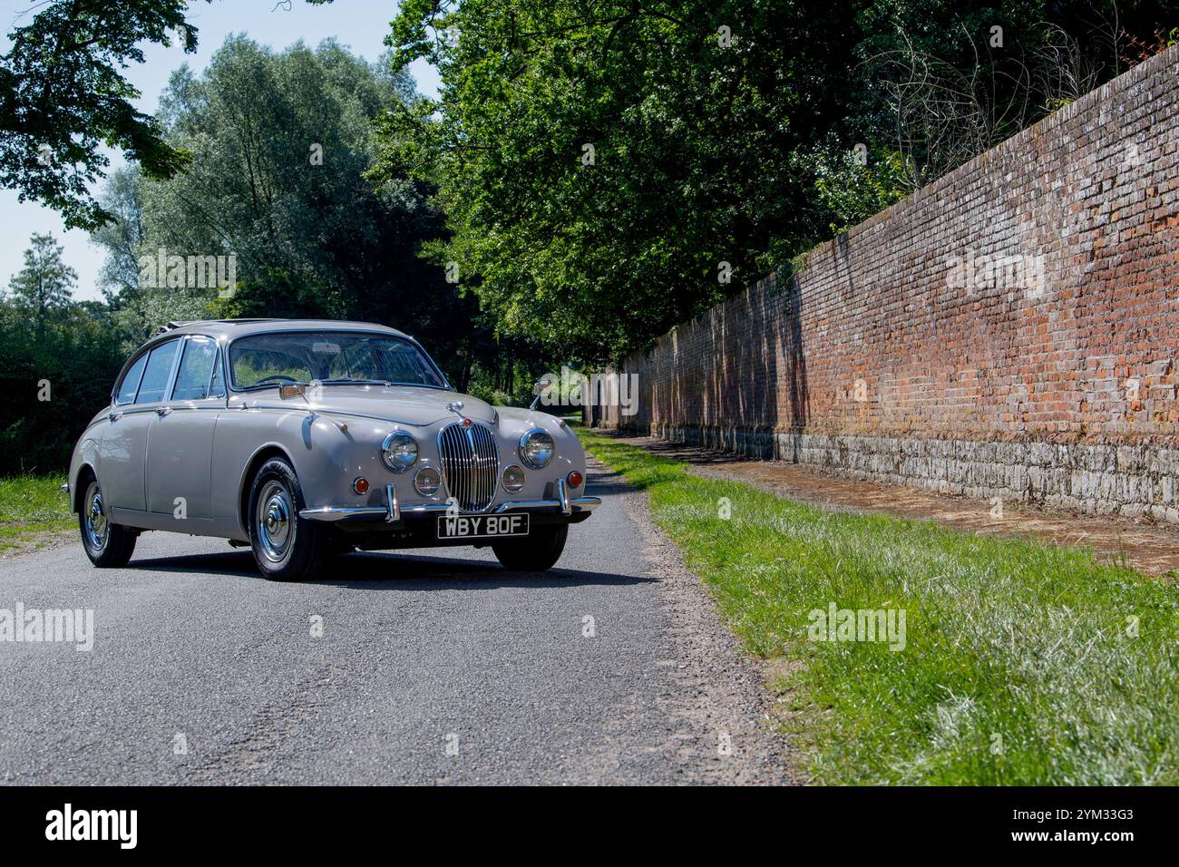1968 Jaguar Mk2 3.4 340 classic British luxury sports saloon car Stock ...