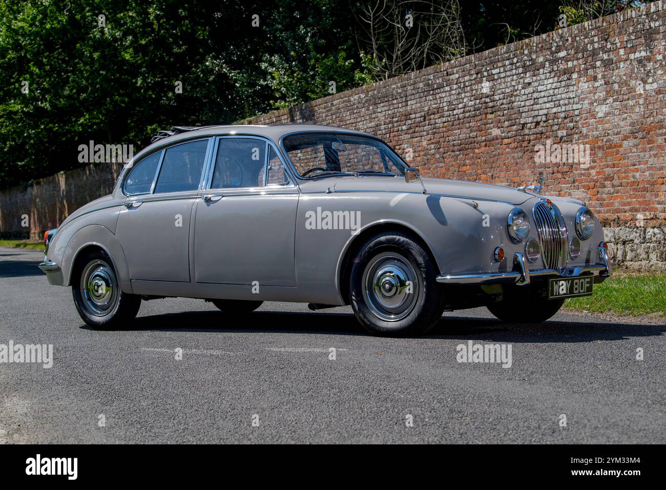 1968 Jaguar Mk2 3.4 340 classic British luxury sports saloon car Stock ...