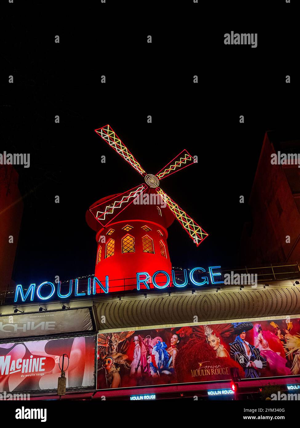 Paris iconic structures hi-res stock photography and images - Alamy