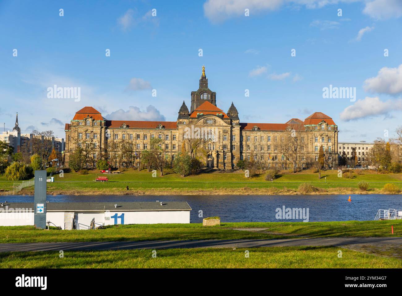 Edmund waldow hi-res stock photography and images - Alamy