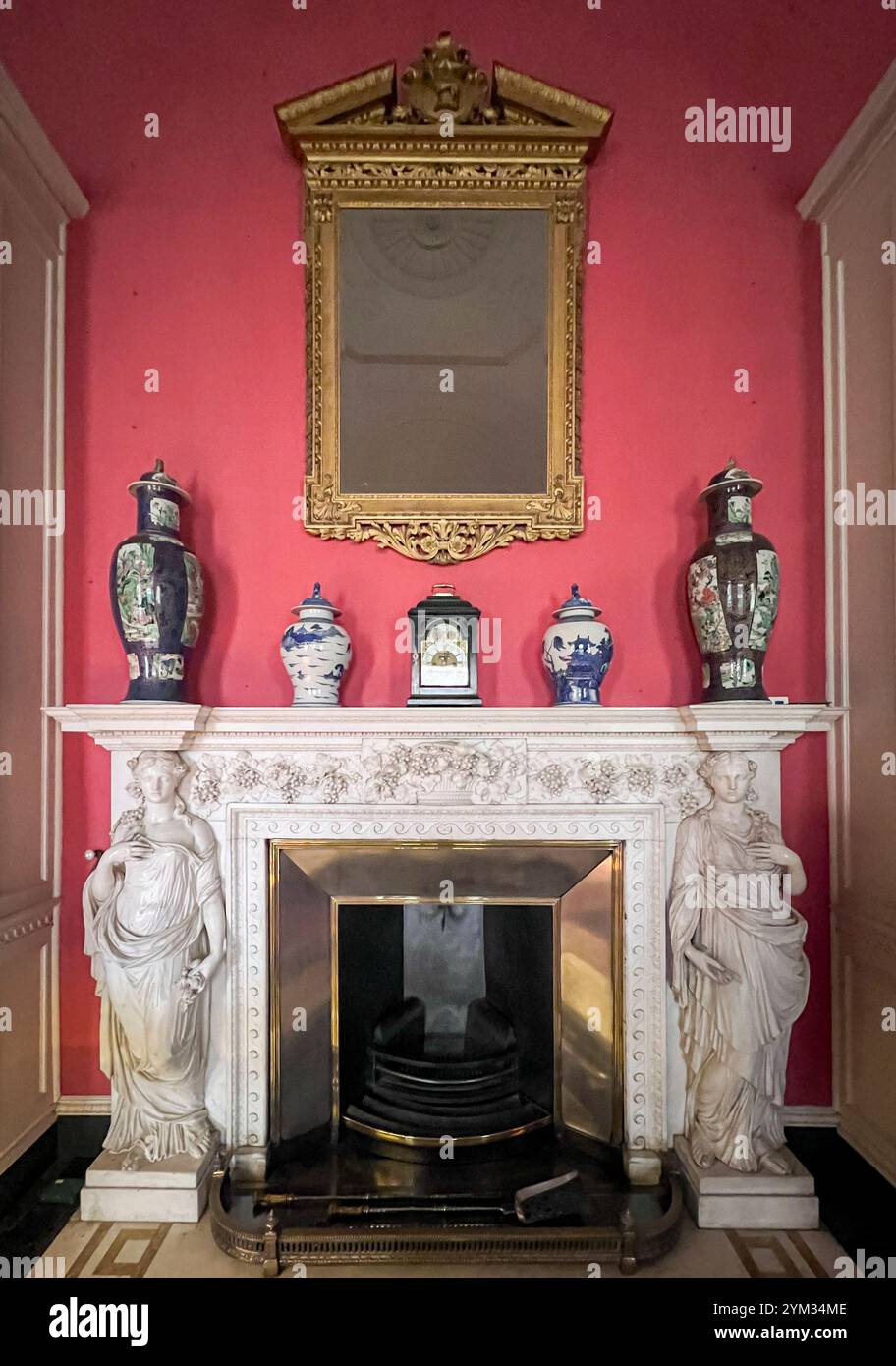 17th century fireplace hi-res stock photography and images - Alamy