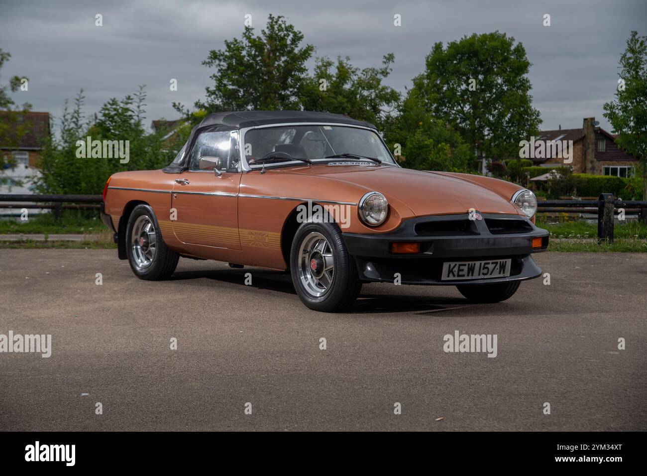Mgb icon hi-res stock photography and images - Alamy