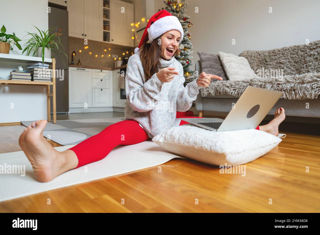 Woman in knit sweater using hi-res stock photography and images - Alamy