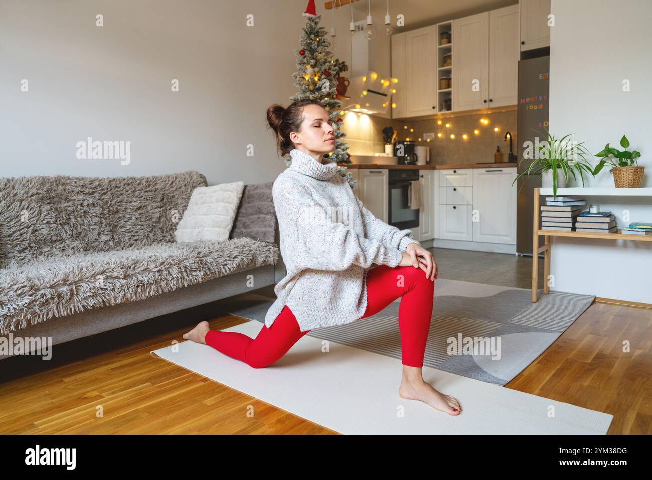 Woman in tights hi-res stock photography and images - Alamy