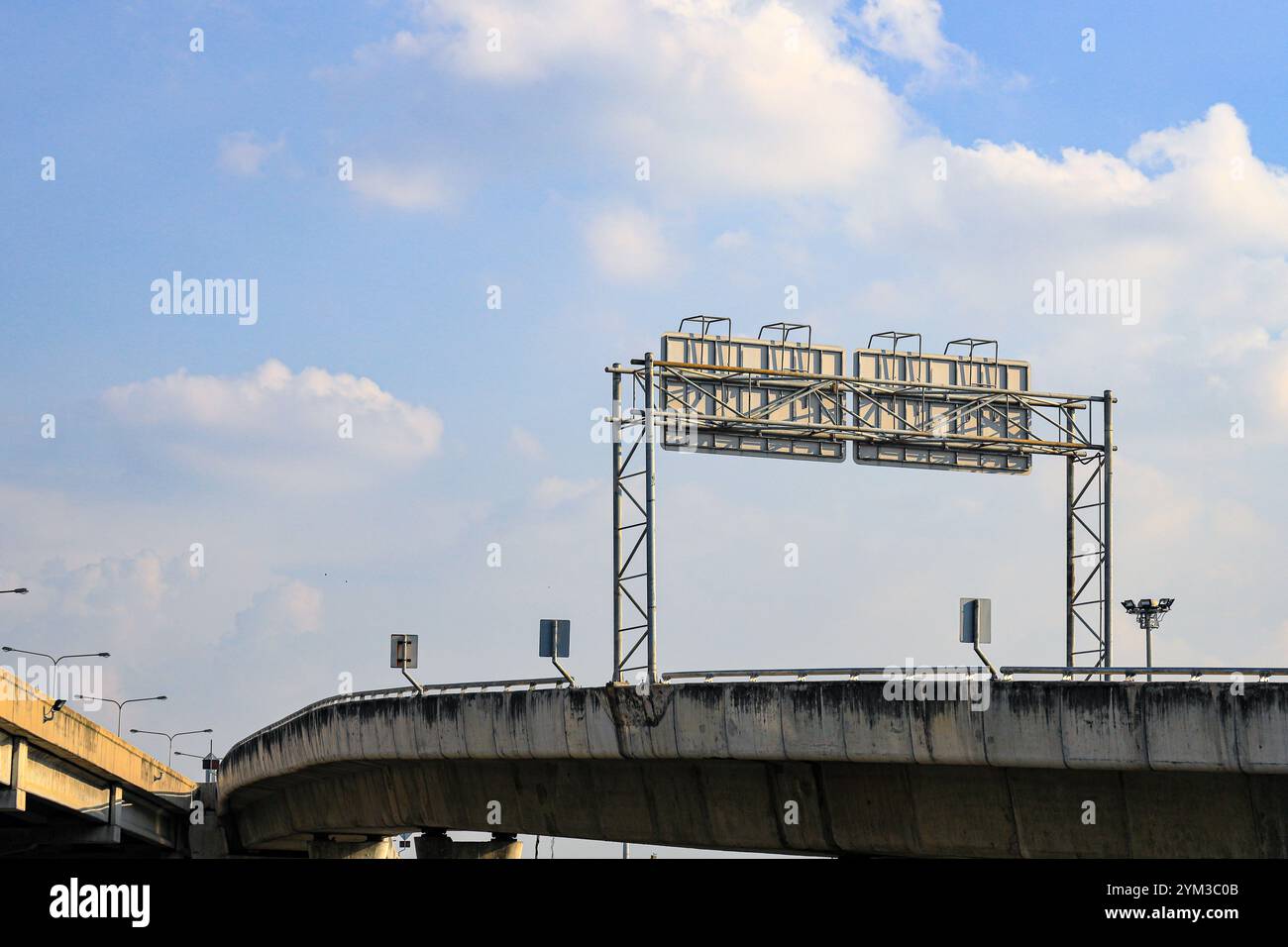 Back side, structure of road sign on Highway or tollway Stock Photo - Alamy