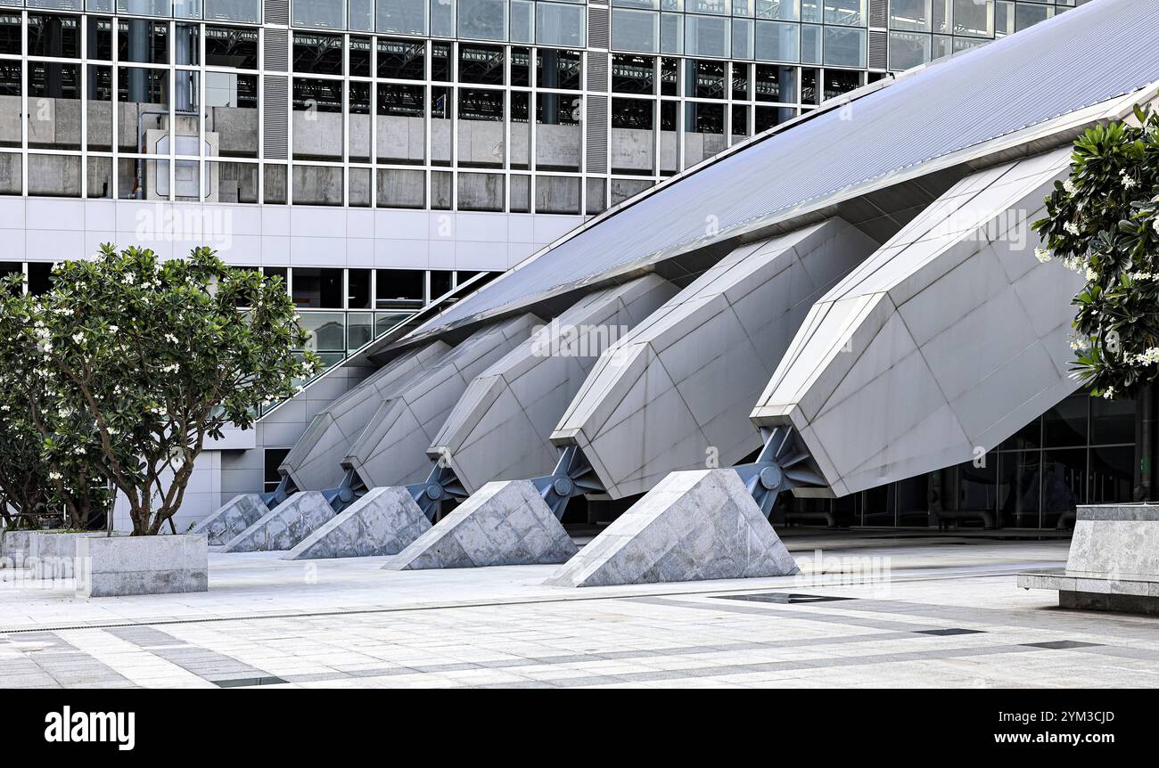 Shadow base hi-res stock photography and images - Alamy