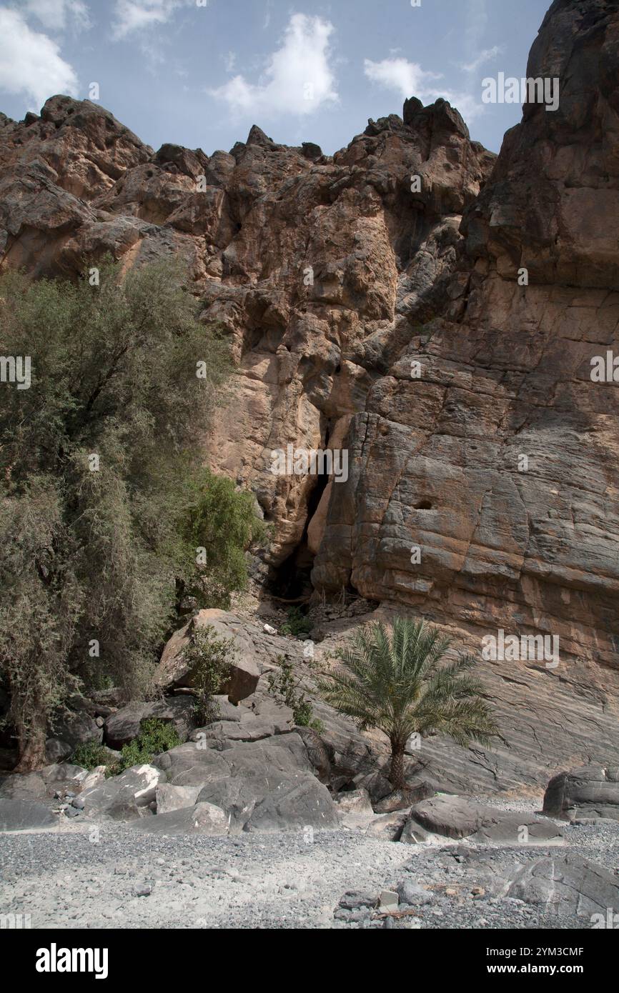 wadi ghul hajar mountains al hamra oman middle east Stock Photo - Alamy