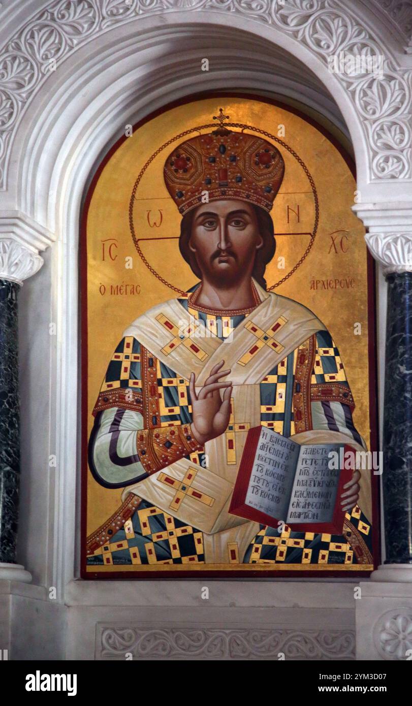 Icon jesus in church hi-res stock photography and images - Alamy