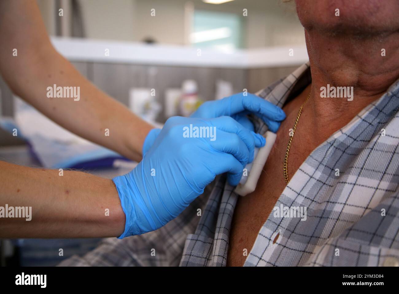 Implantable port hi-res stock photography and images - Alamy